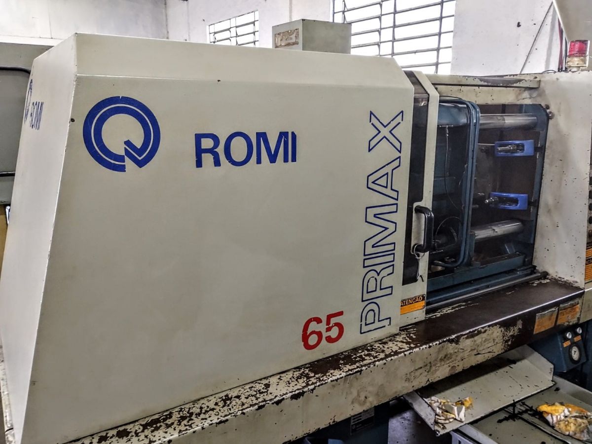 Injetoras Usadas ROMI 65 TON - Mozzeli