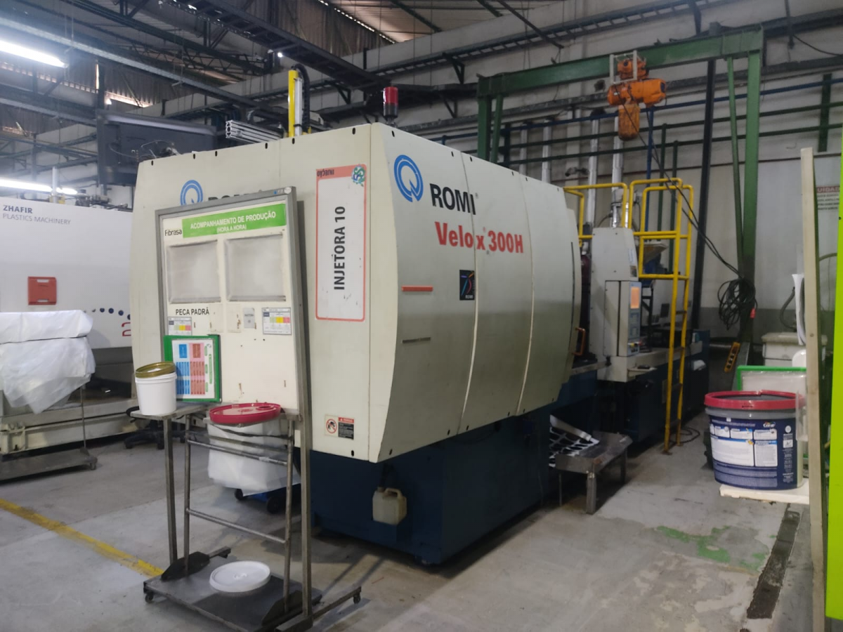 Injetoras Usadas ROMI 300 VELOX - Mozzeli